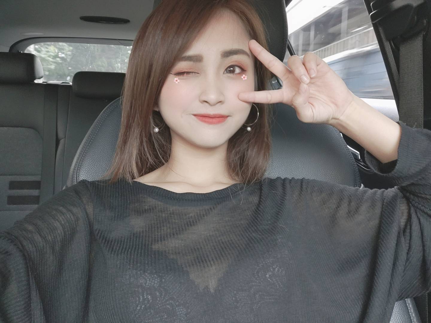 最IN直播網紅／LiveMe「WiWi」：148小隻女也是可以十項全能的！ | 引新聞