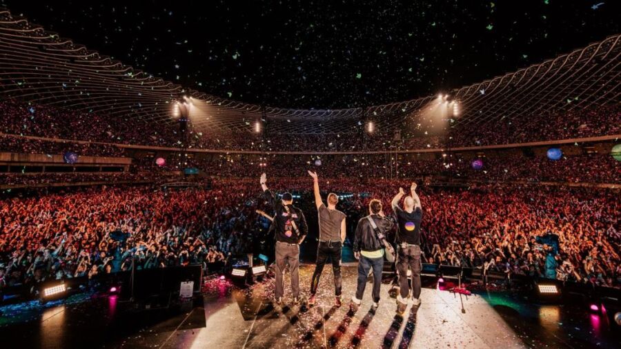 Coldplay「手環回收率」高雄登全球第4！最終場主唱道歉「讓飯店房價變貴」 | 引新聞