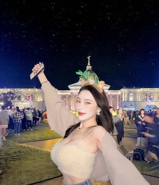 TPBL場邊雪乳正妹IG神到了！本人還原真相：沒多的衣服